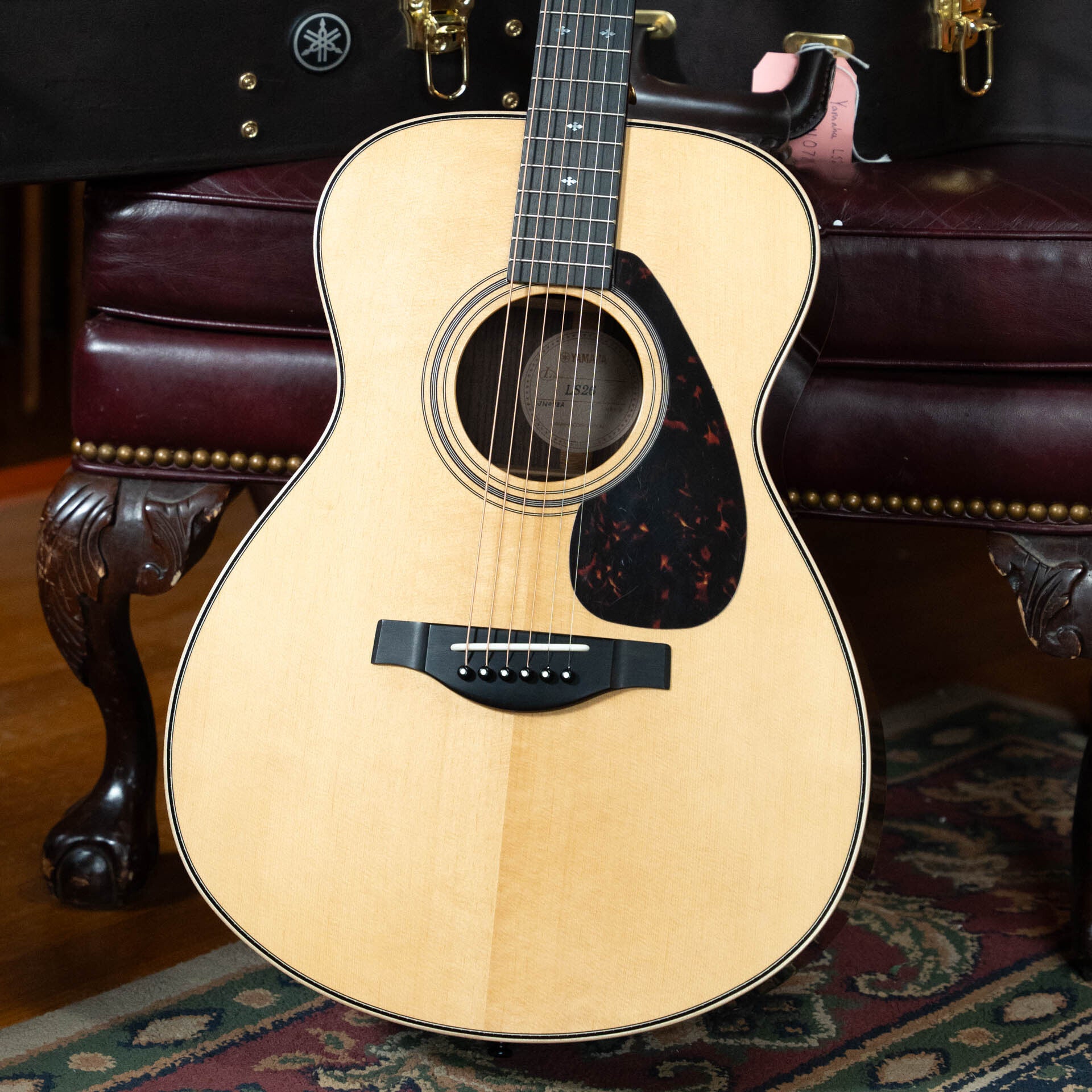 *Dread-Not Certified Used* Yamaha LS26R Engelmann Spruce/Rosewood Conc