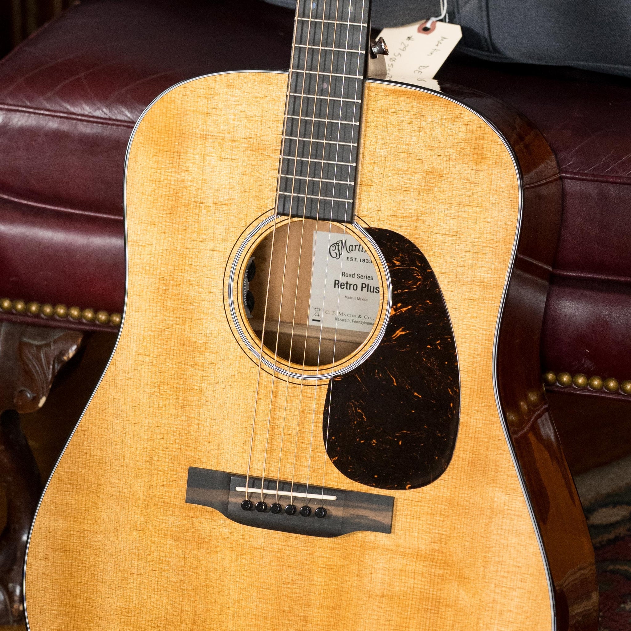 *New 2025 Model* Martin DE Retro Plus Torrefied Spruce/Mahogany Dreadn