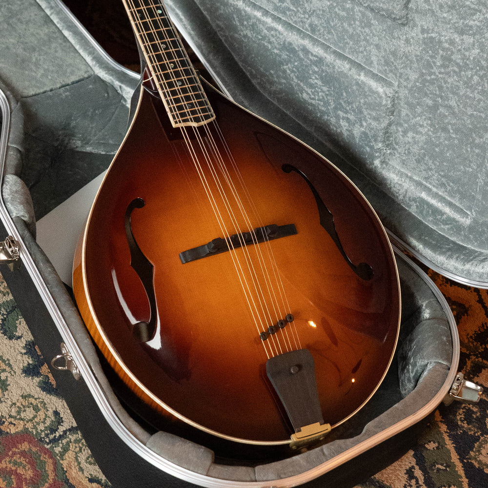 Bulas Carpathian Spruce/Curly Maple Cremona Sunburst Octave Mandolin