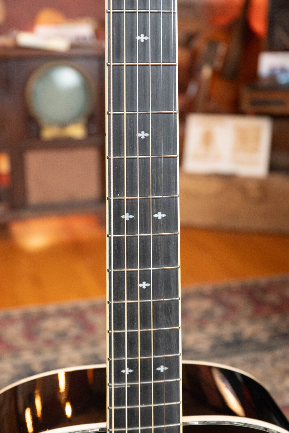 Yamaha LL16DRB ARE LL Series Engelmann/Rosewood Black Dreadnought Acou
